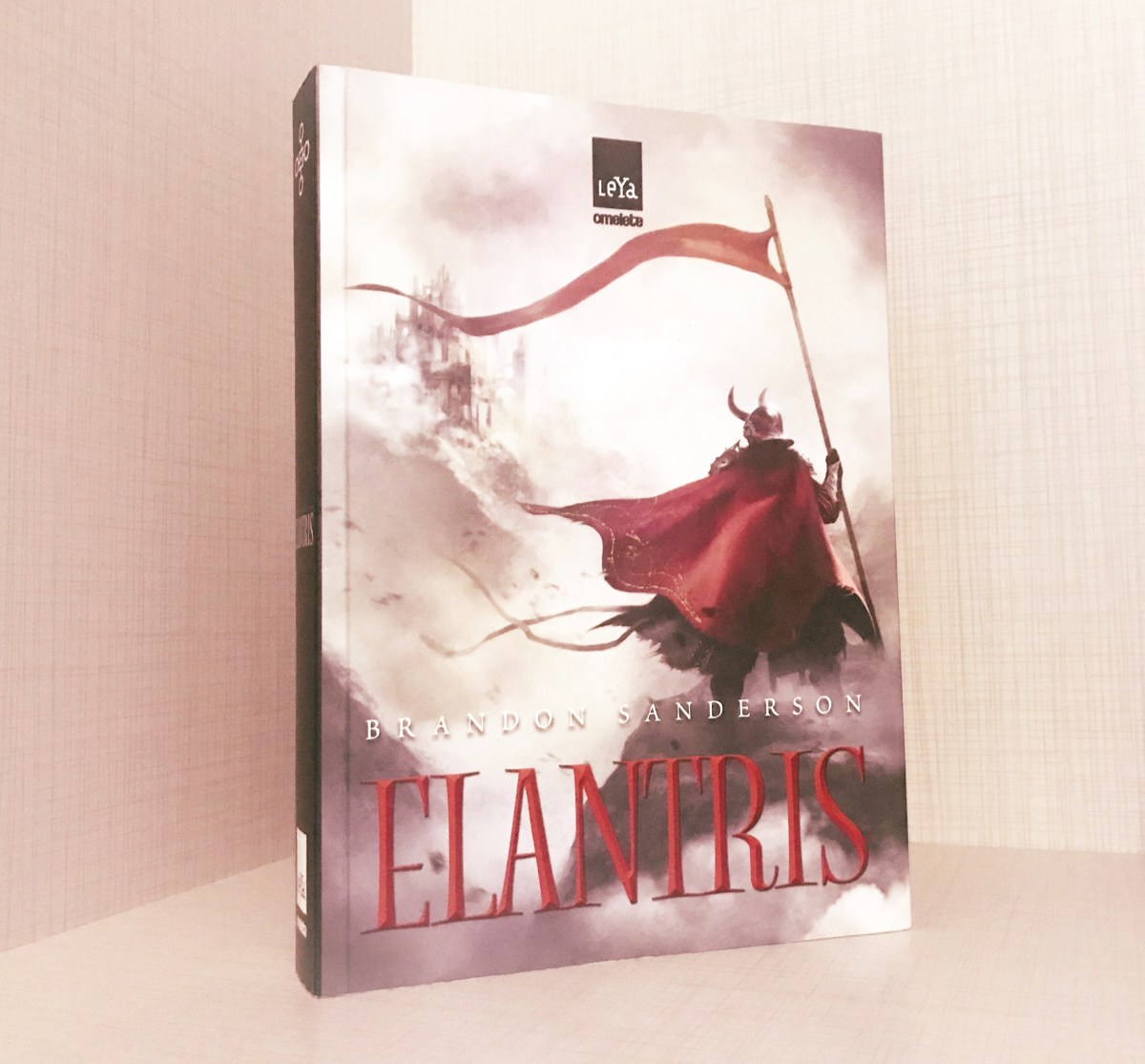 Resenha do Livro Elantris, de Brandon Sanderson – Leitor dos Sonhos